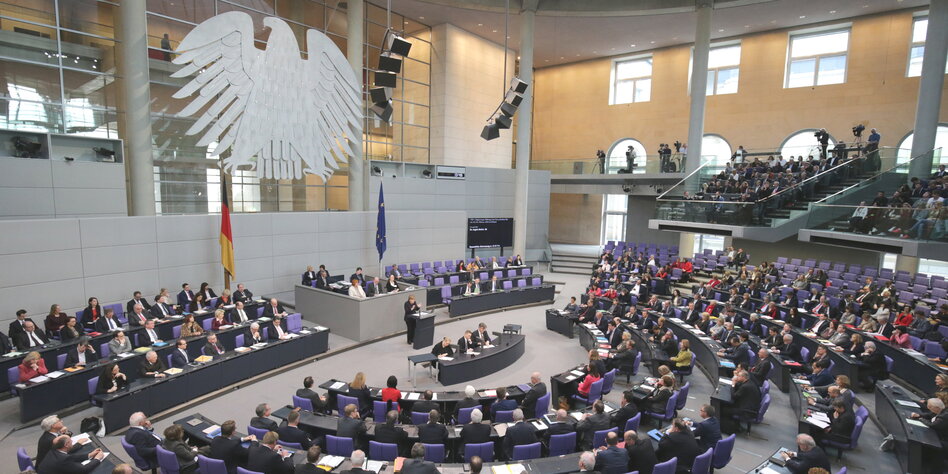 Bundestagsdebatte Zum Asylpaket II Grausamer Abschiebepopulismus Taz de Bundestagsdebatte Zum Asylpaket II Grausamer Abschiebepopulismus Taz de