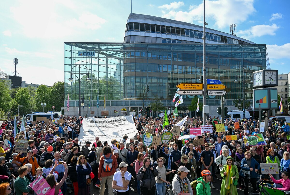 Demo gegen Energiepolitik: Fridays for Future rechnet mit Reiche ab ...